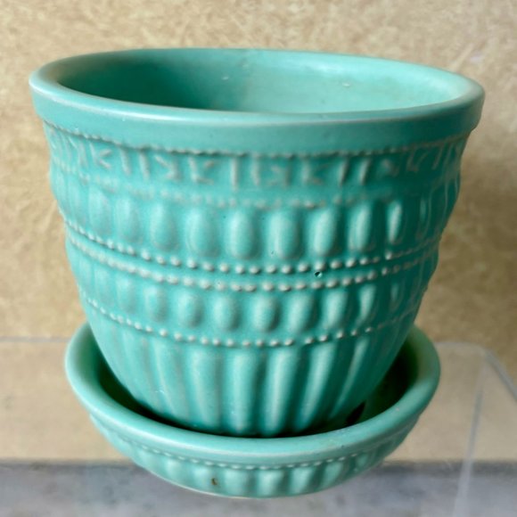 Mccoy | Accents | 961 Turquoise Green Mccoy Plantersaucer Mcm Art ...